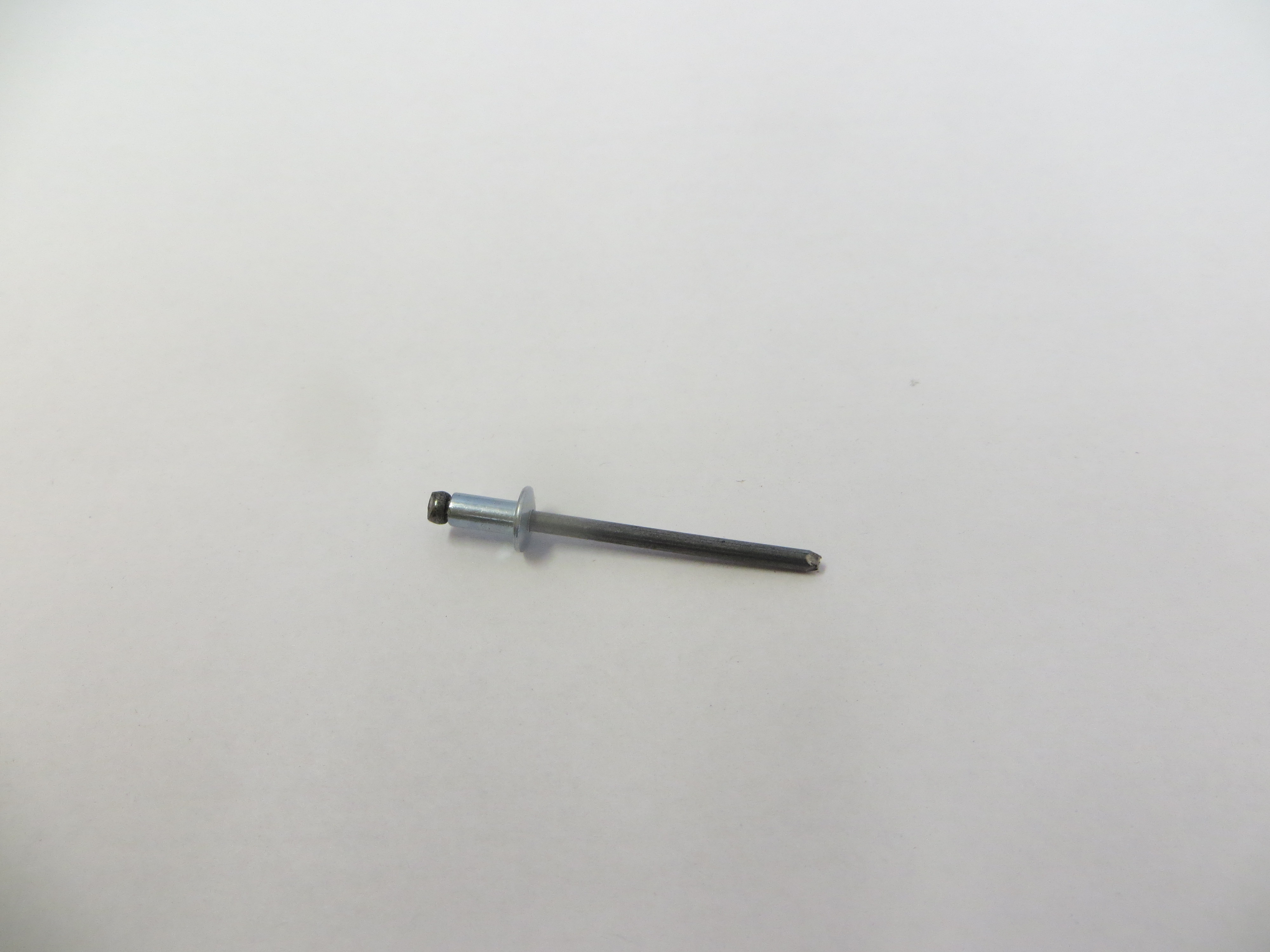 M401223 - Speed Queen, Huebsch & UniMac Dryer Door Latch